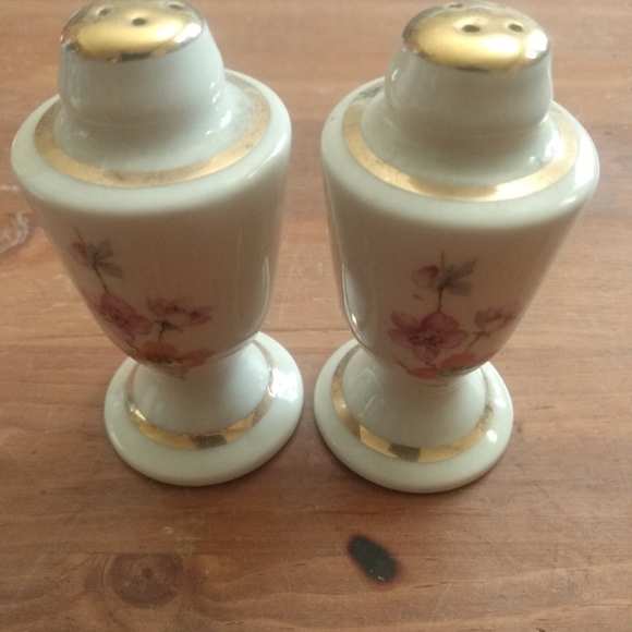 Wyld | Dining | Vintage George Wyld Porcelain Salt N Pepper Shaker ...
